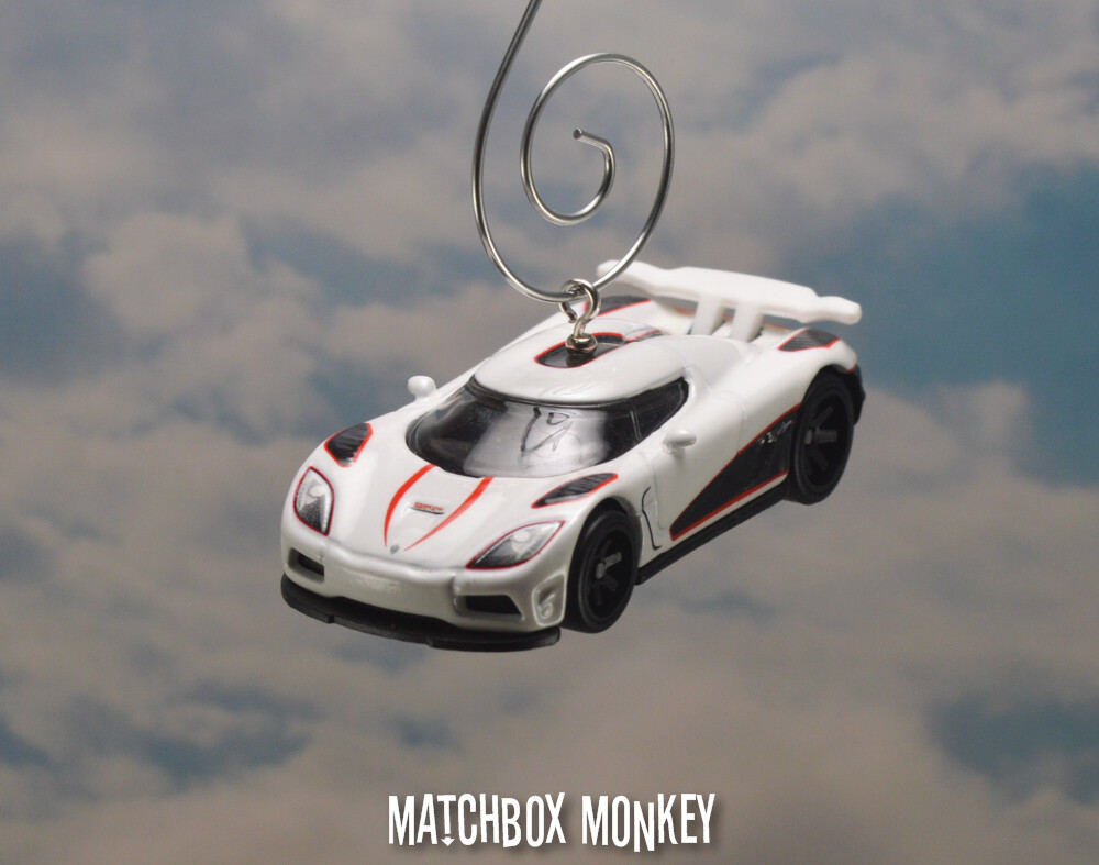 White Koenigsegg Agera R Christmas Ornament 1/64 Adorno RARE Fast ...