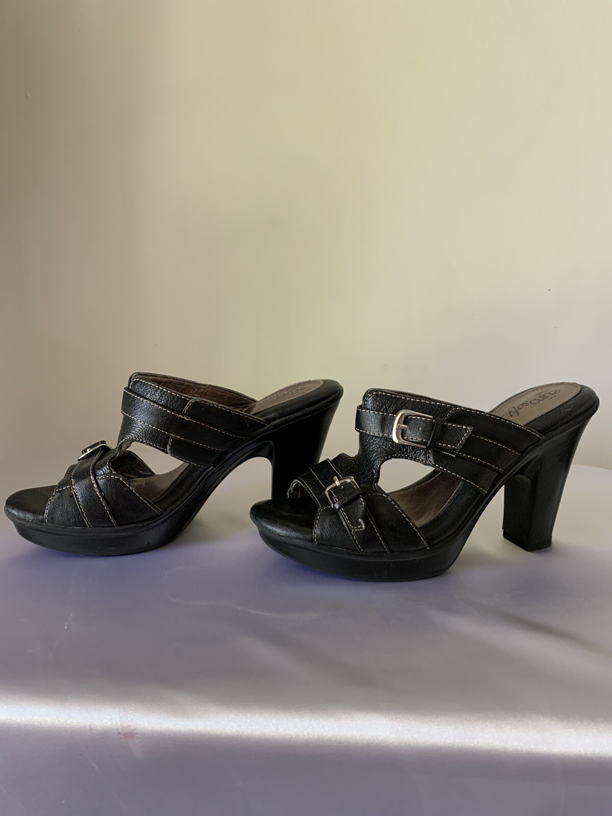 Black Platform EUROSOFT BY SOFTT HIGH HEELS - Gem