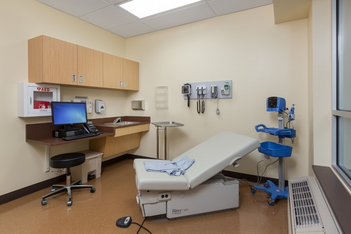 Midmark/Ritter 222 ADA Barrier Free exam table Best price | eBay