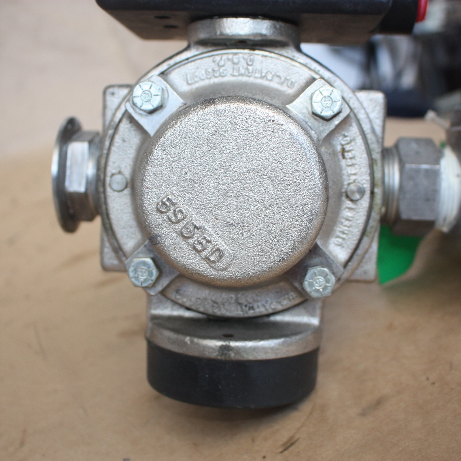 Graco 208-997 J91D Stainless Back Pressure Valve 200psi UFI FLOW METER ...