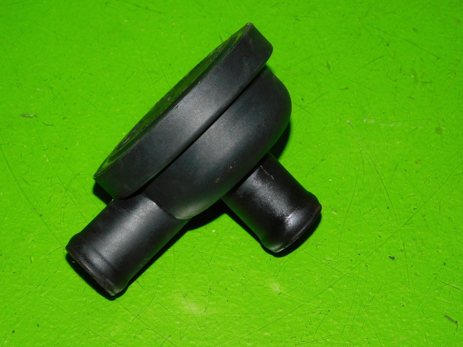 00-06 Audi TT OEM 06A129101A PVC engine crankcase breather vent MK1 8N0 ...
