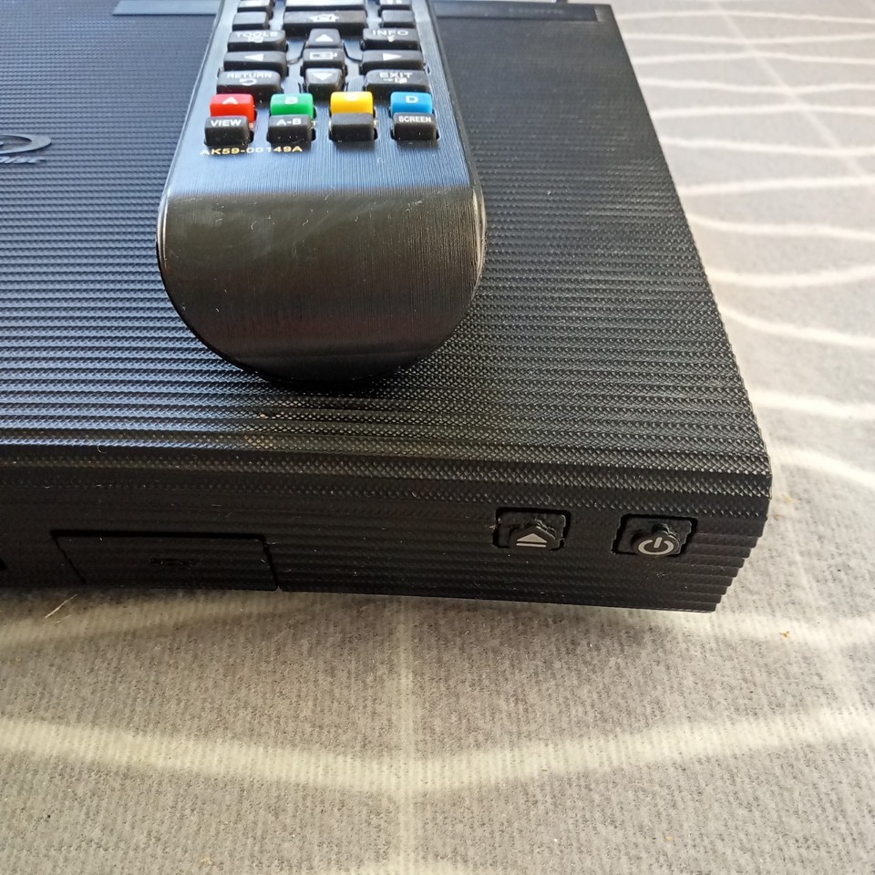 SAMSUNG BD-J5900 3D Blu-Ray DVD Player Wi-Fi Full HD In Black with ...