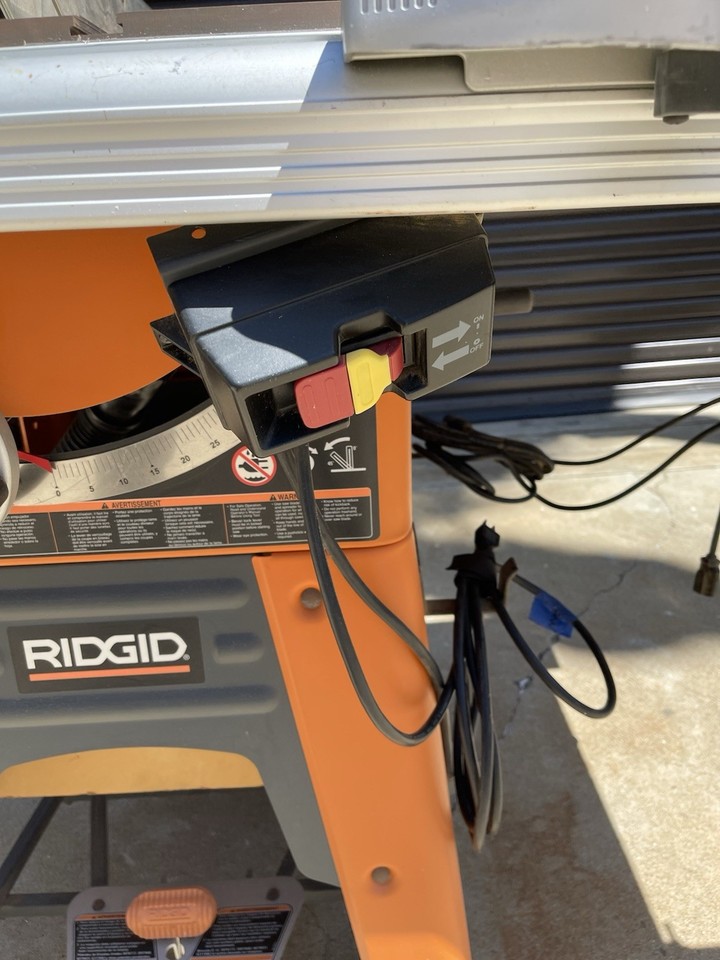 RIDGID TS 3650.... 13 Amp Cast Iron 10'' Table Saw WITH Bosch Router ...