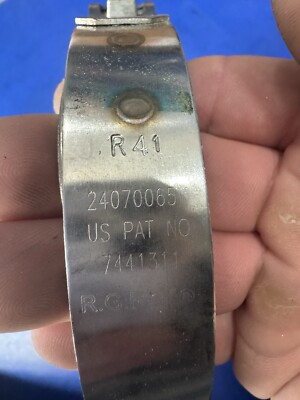 Genuine EGR Clamps And Gaskets 24070065 For Mack MP8 / Volvo D13 Year ...