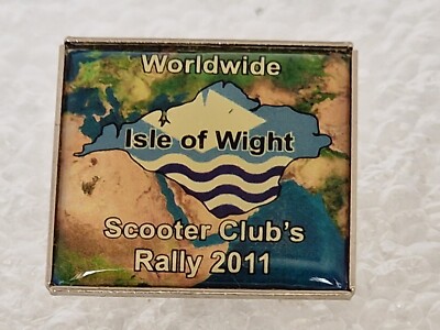 WORLDWIDE SCOOTER CLUBS RALLY ISLE OF WIGHT 2011 PIN BADGE VESPA ...