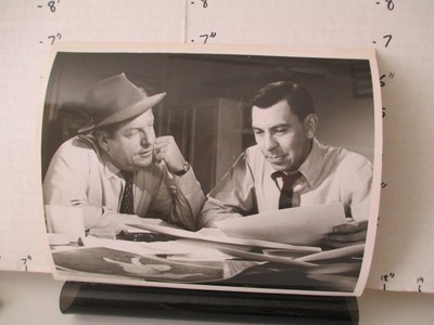 NBC TV show photo 1950s DRAGNET BADGE 714 Jack Webb police table Ben ...