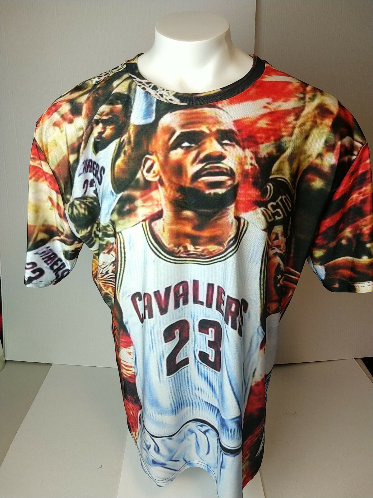 LeBron James basketball shirt. Front/Back are same. S… - Gem
