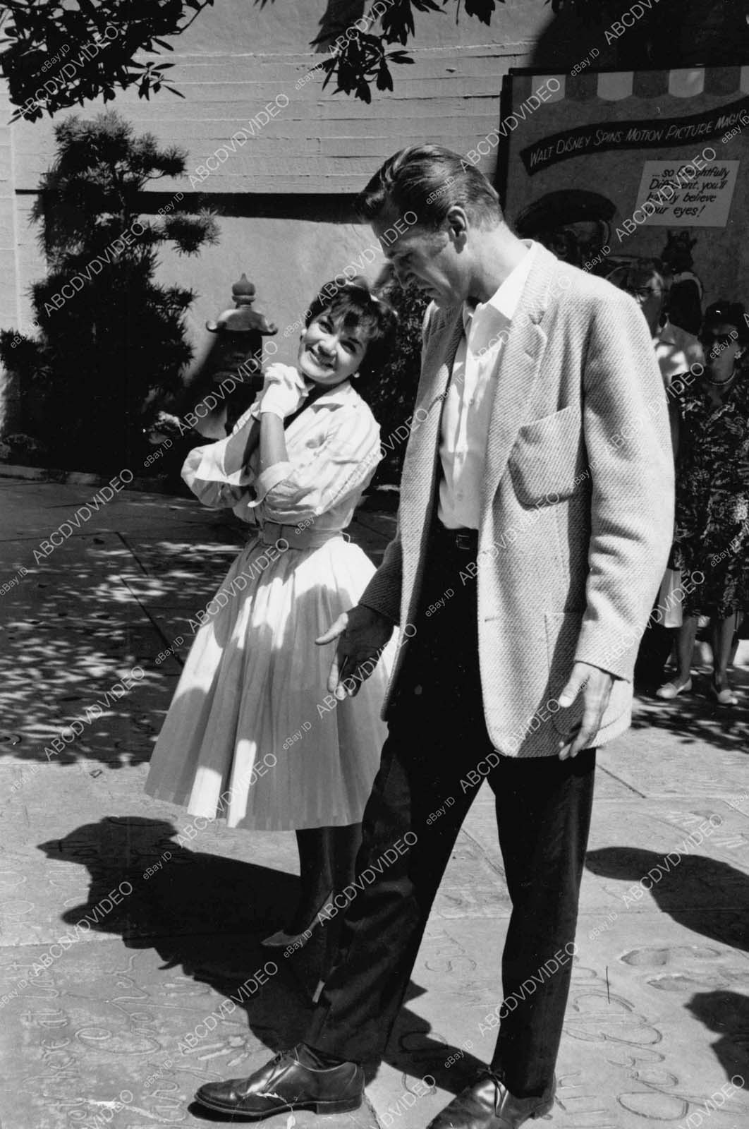 8b20-17816 candid Connie Francis Eric Fleming at Disneyland or Disney ...