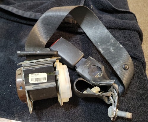 08 09 FORD FUSION REAR CENTER SEAT BELT RETRACTOR OEM 2066-29 | eBay