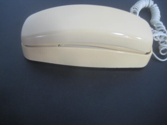 Vintage AT&T Bell lighted Touch-Tone TRIMLINE Classic Tan Wall Desk ...