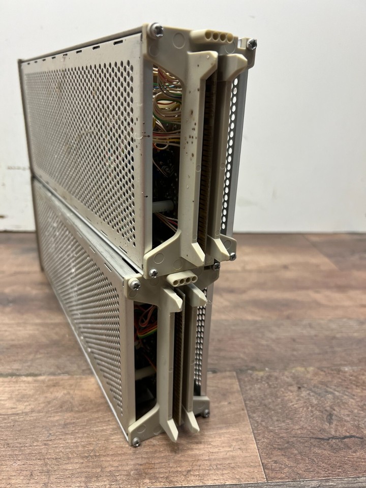 Lot of 2 Tektronix Plug ins 7A26 Amplifier | eBay