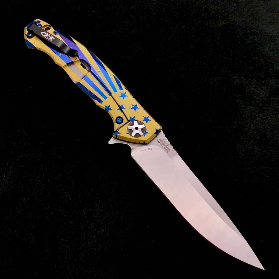 Zero Tolerance ZT 0452CF Plain Edge Folder BWL USA Starburst Ano ...