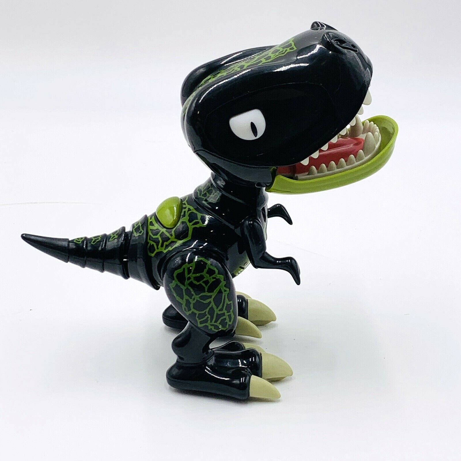 Zoomer Chomplingz Tiger Tail Z-Rex Interactive Chomping Black/Green ...