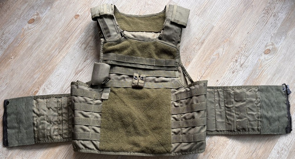 Orig. Paraclete RAV (Releasable Assault Vest), medium long, smoke green ...
