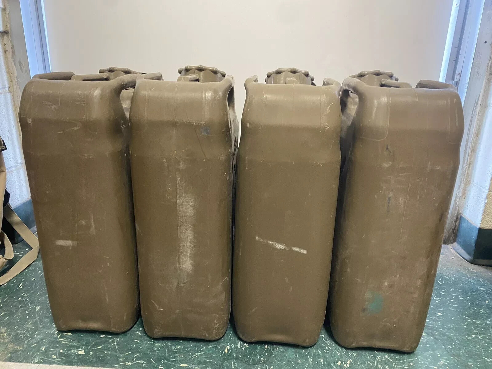 Scepter Olive Drab Military Fuel Can (MFC) 5 Gallon / 20 L MIL-C-53109 ...