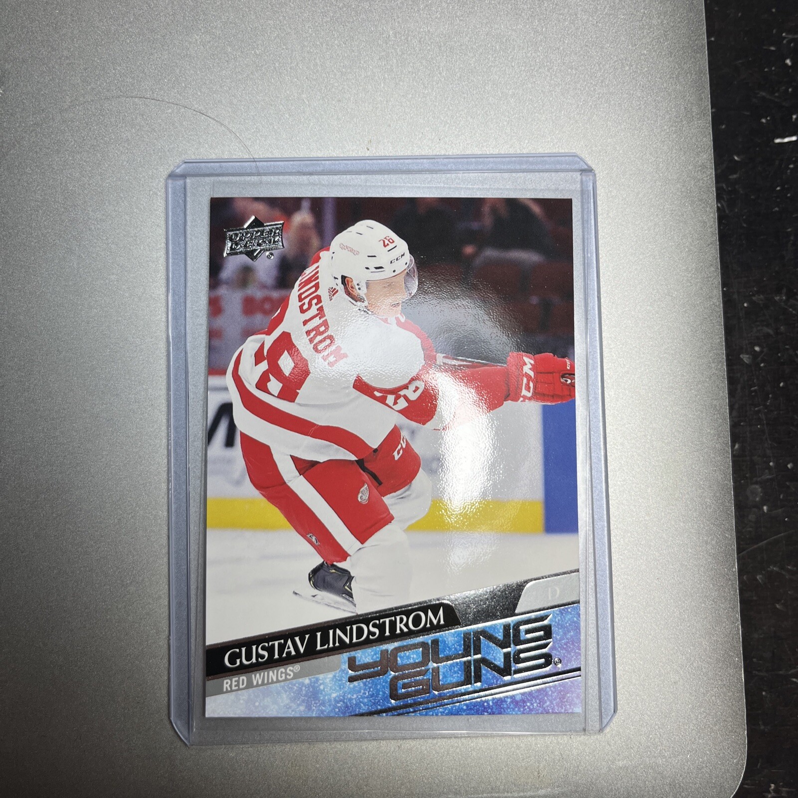 GUSTAV LINDSTROM 2020-21 UPPER DECK YOUNG GUNS SERIES 1 ROOKIE CARD ...