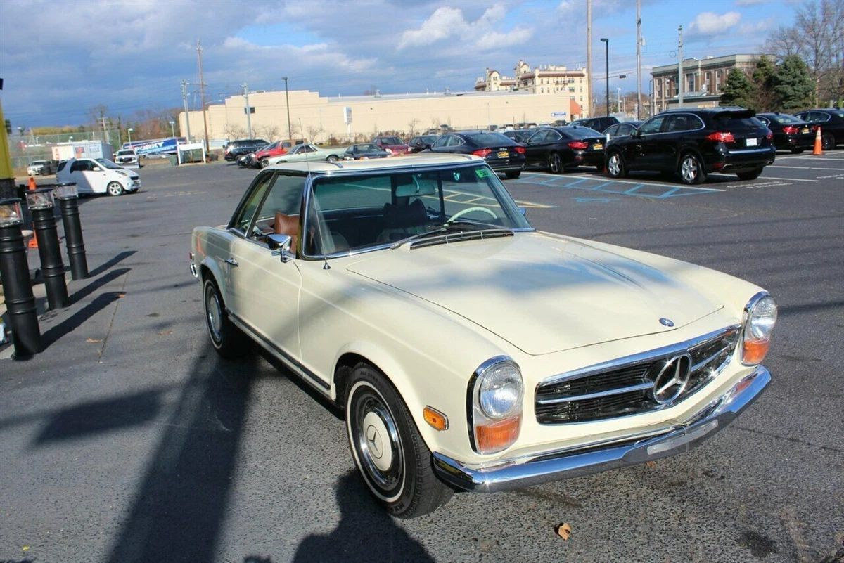 Mercedes-Benz 280SL: The Pagoda Owned by Roger Waters of Pink Floyd