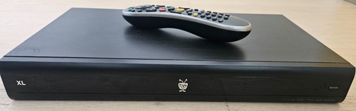 TiVo Premier Series 4 XL HDTV 1TB DVR TCD748000 W/ Remote | eBay