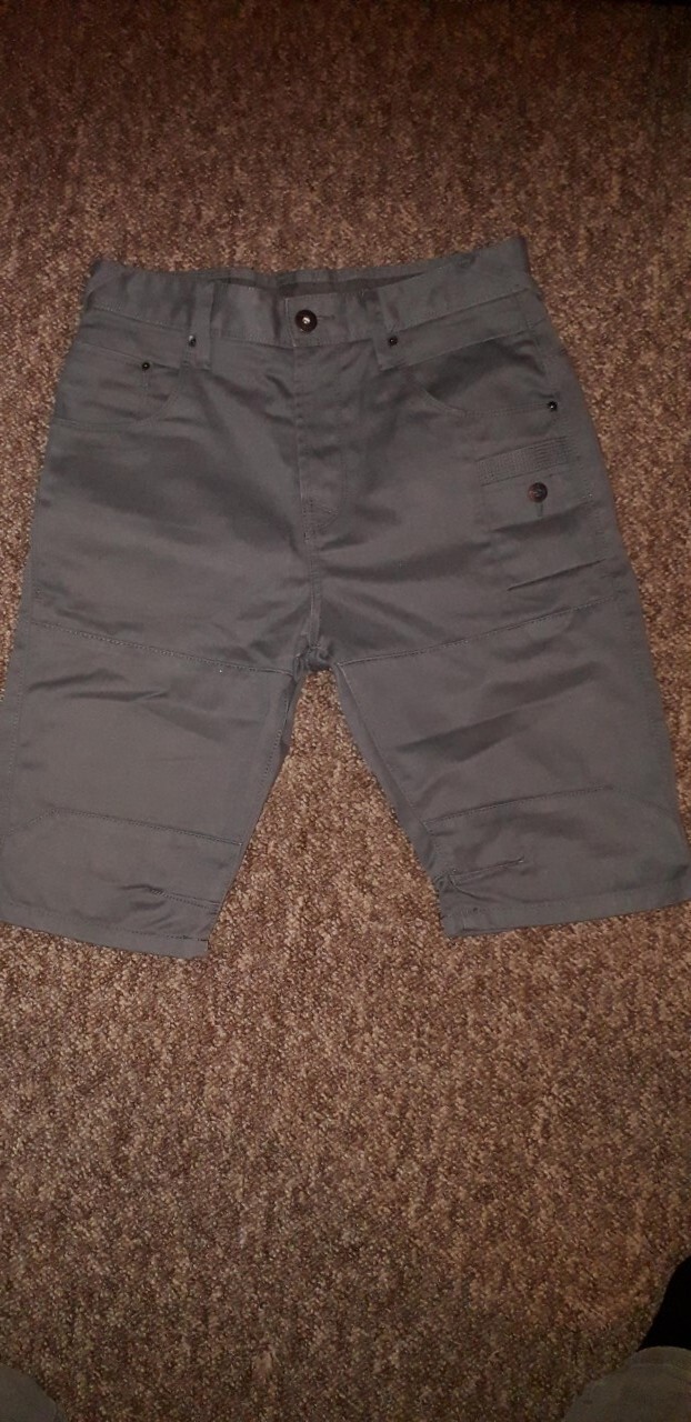 Clockhouse - Cargo Shorts - Grey - Size Waist 28" - CKh Flatomic ...