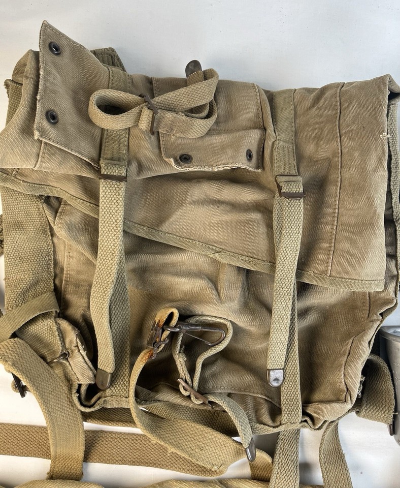 WWII US Army USMC Field Gear: USMC Upper Haversack, Musette, Canteens ...