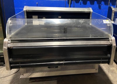 Coolers & Refrigerators - Meat Cases