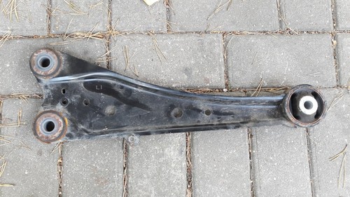 48780-48110 48760-48110 LH or RH rear trailing arm Toyota RAV4, Harrier ...