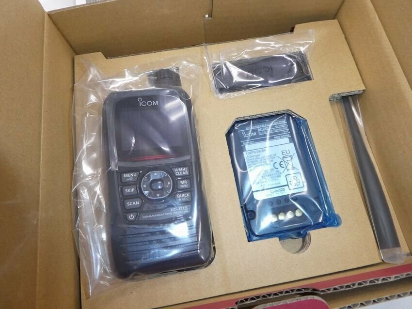 ICOM IC-R15 NEW Broadband Handy Receiver | Grelly USA