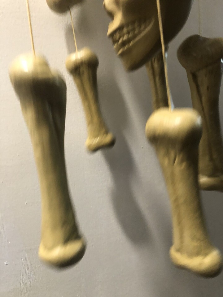 Gemmy Halloween Animated Rattling Skull Skeleton Bones Wind Chime See ...