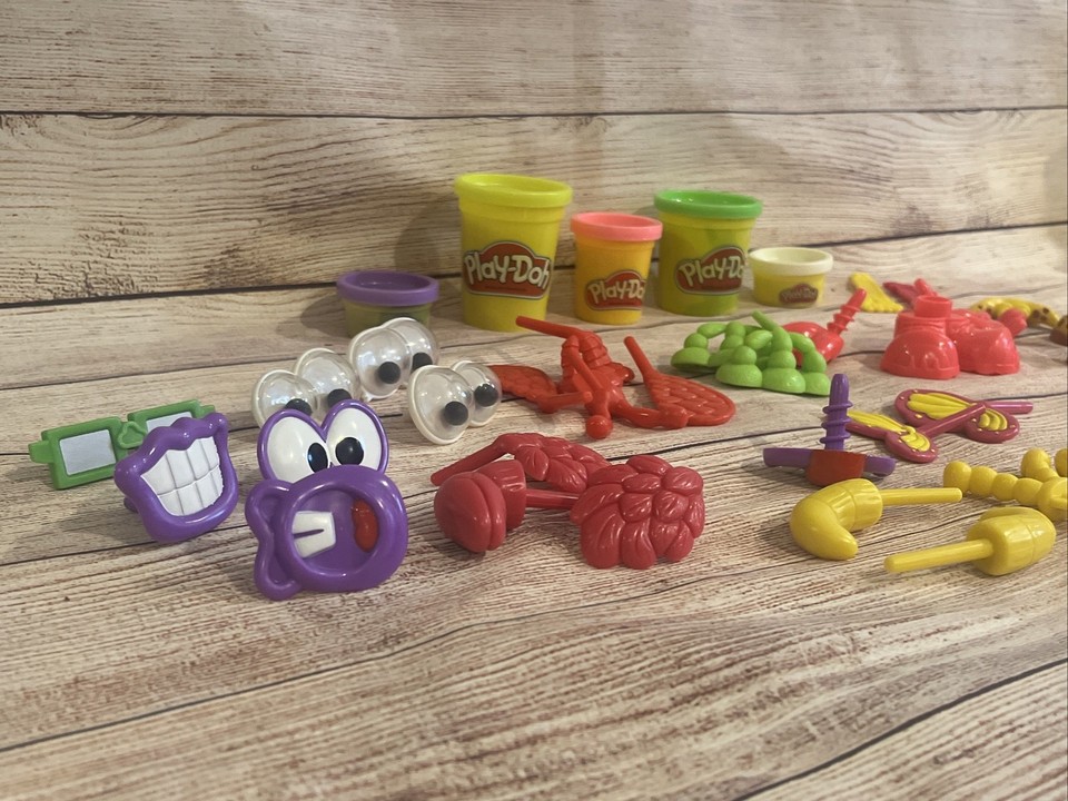 Play-Doh Fun Animals & Insects Set Zoo Bugs Birds Butterfly Google Eyes EZ 2 Do | eBay