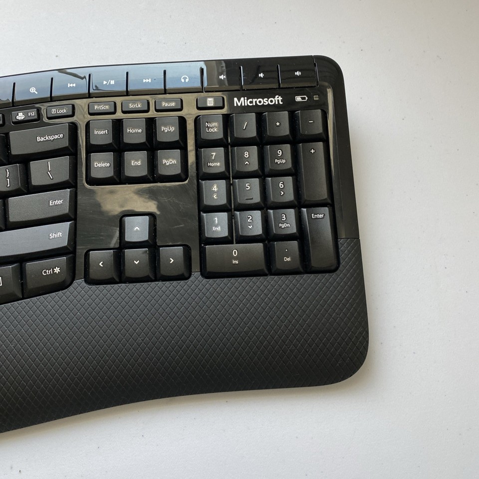 Microsoft - Comfort Desktop 5050 Ergonomic Wireless Keyboard - NO USB ...
