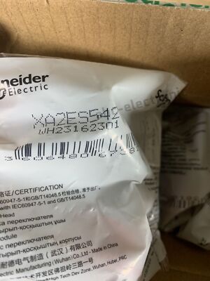 1PCS NEW emergency button XA2ES542/ES642/ES442 XA2ET42 22mm Schneider ...