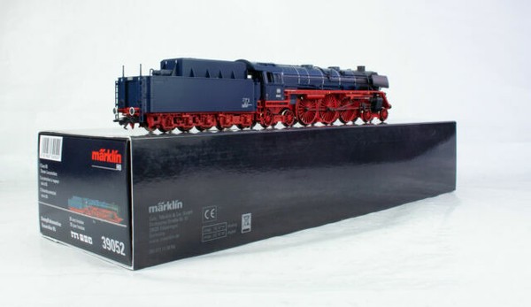 Märklin BR 05 der DB Schnellzug-Dampflokomotive mit Schlepptender ...