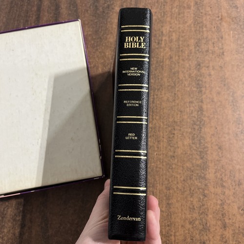 NIV 1984 Classic Reference Bible - Black Top Grain Genuine Leather - 84 ...