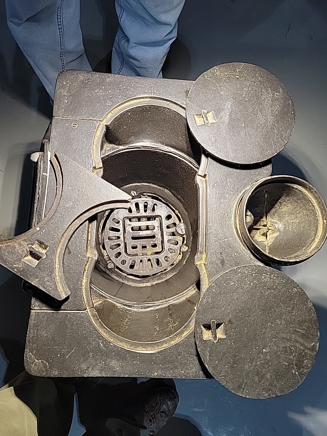 Antique Old VESTAL STOVE CO SWEETWATER TN #5 CAST IRON SMALL COAL STOVE ...