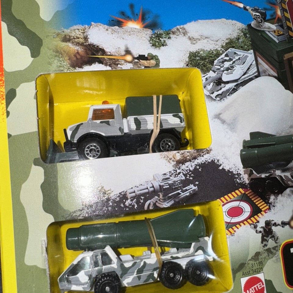 MATCHBOX MILITARY TUNDRA DEFENSE FORCE Playset With Figures 1997 Box As ...