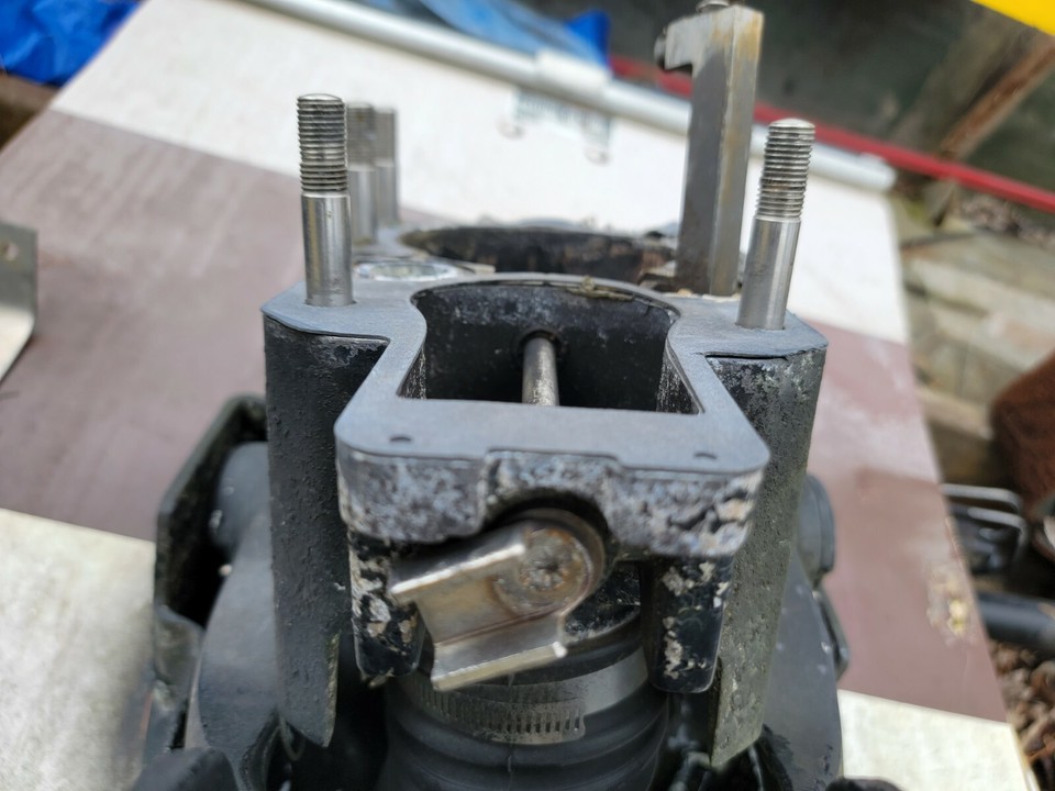 MerCruiser Alpha 1 Gen 1 Transom Assembly Gimbal Housing w/ Trim Cylinders