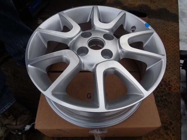 Genuine GM 19301173 2013 14 15 Camaro 20x9 Aluminum Wheel Rim 5 Spoke ...