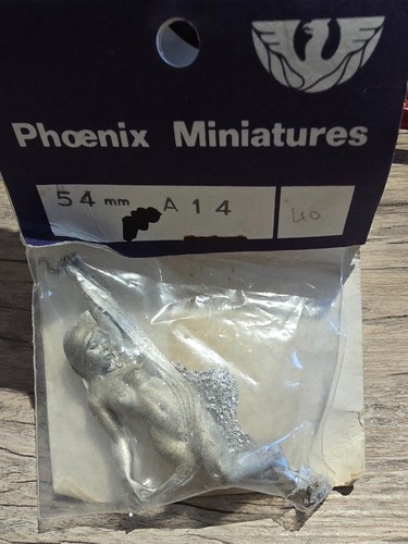 CS Phoenix Scale Miniatures Girl Cushion A14 - danseuse - 54mm ...