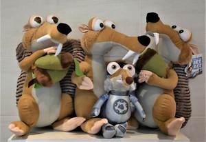 SOFT TOY LARGE Or SMALL ICE AGE 4 SCRAT WITH NUT SQUIRREL 40 cm / 28 cm ...