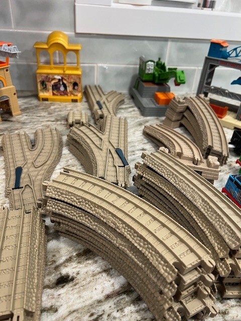 Thomas The Train Trackmaster w/2 Motorized Tanks 2 Cargo Cars, Percy 55 ...