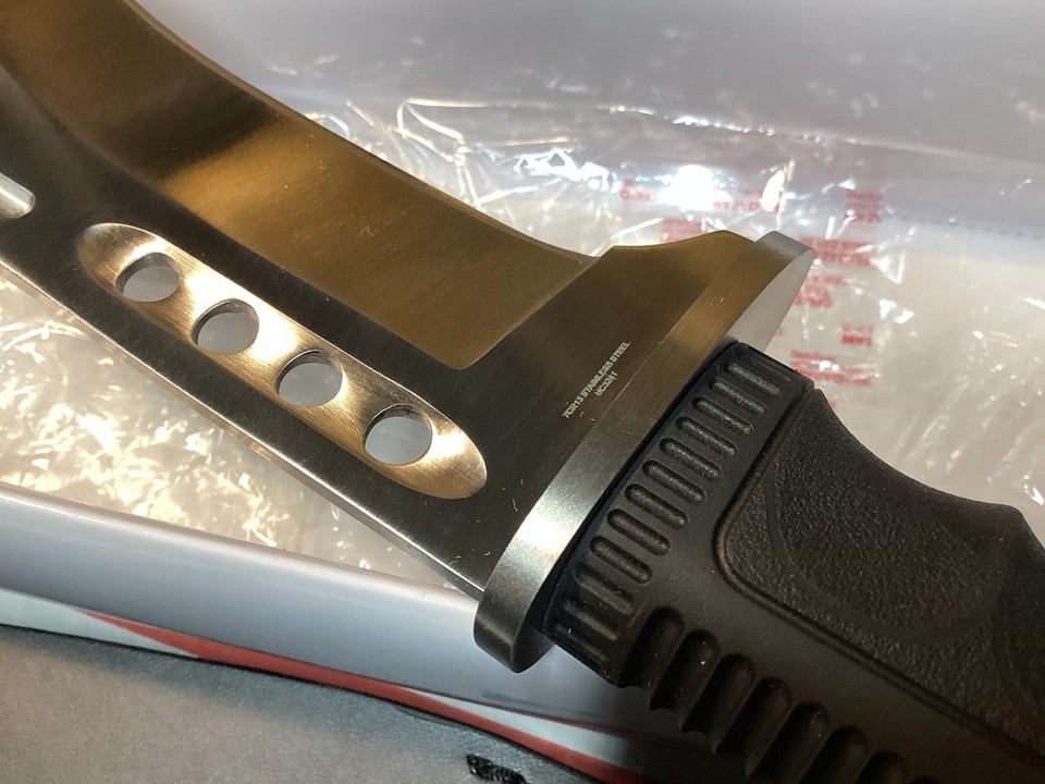 United Cutlery Honshu Boshin Kukri Fixed-Blade Knife 13 Inch Blade W ...