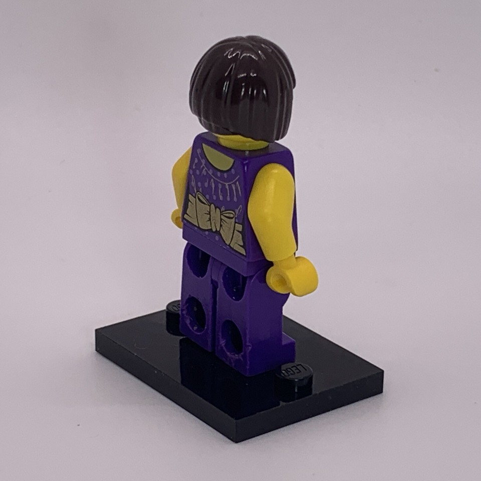 Lego Mini Minifigure HOL053 Purple Bob Haircut 40120 | eBay