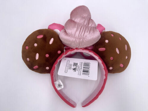 Cute Edition Munchlings Disney Minnie Ears 2023 Cupcake Strawberry ...