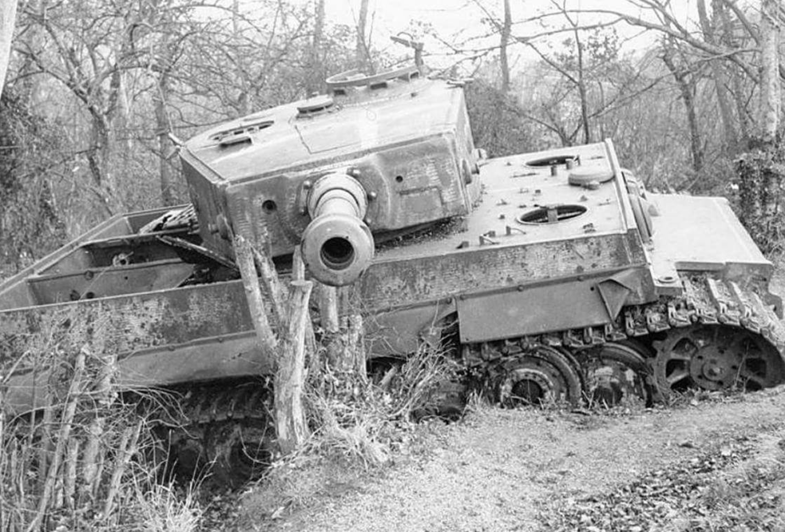 WW2 WWII Photo German Tiger I Tank Abandoned World War Two Pzkpfw. VI ...