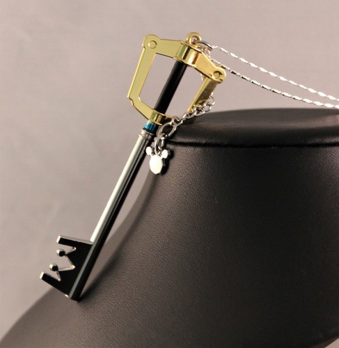 Kingdom Hearts Sora Key Blade Metal 4" Pendant Necklace | eBay