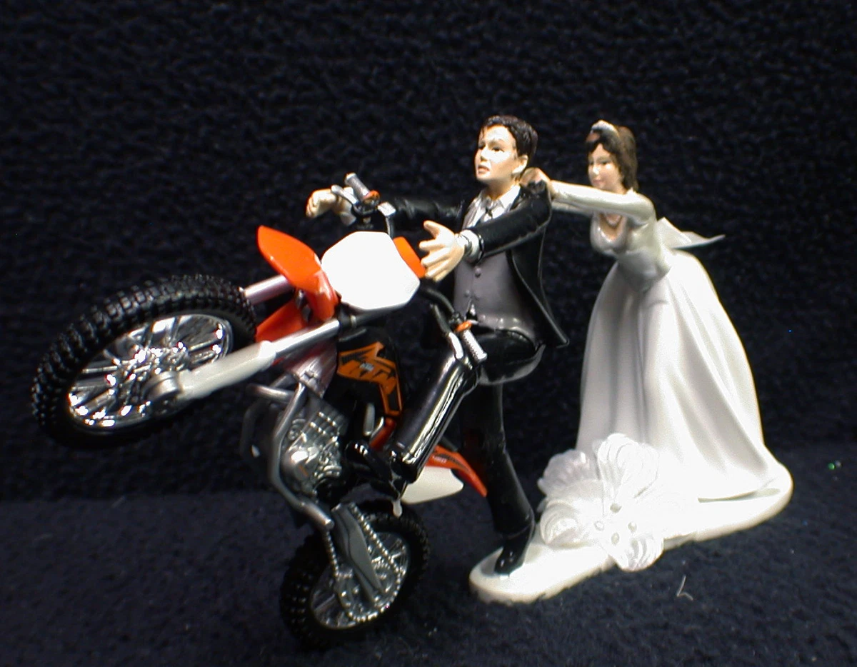 Dirt Bike Wedding Cake