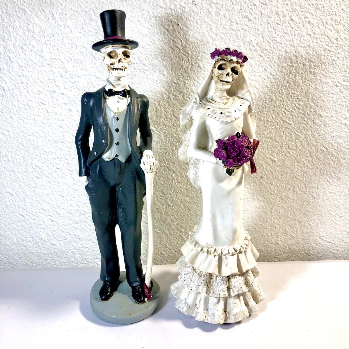 Skeleton Bride And Groom