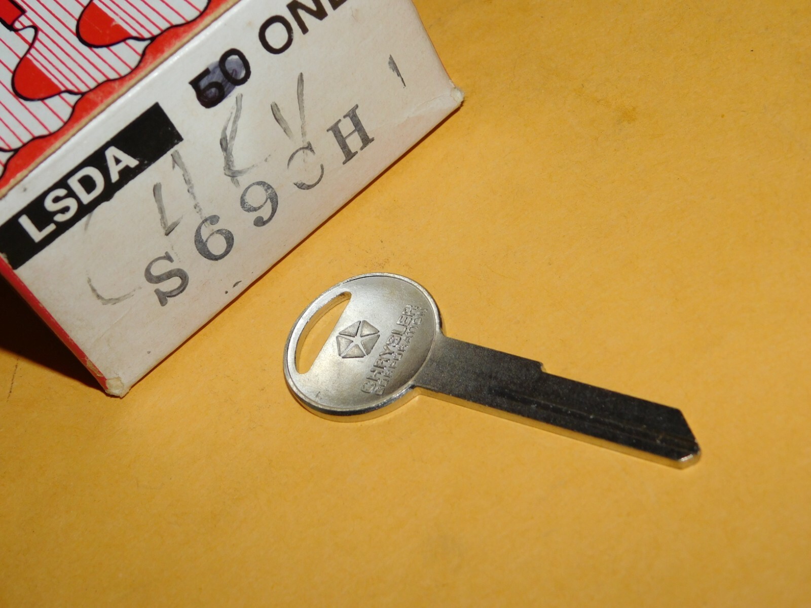 Lot of 2 LSDA for Chrysler S69CH KEY BLANKS Round Head Trunk Door 70 ...