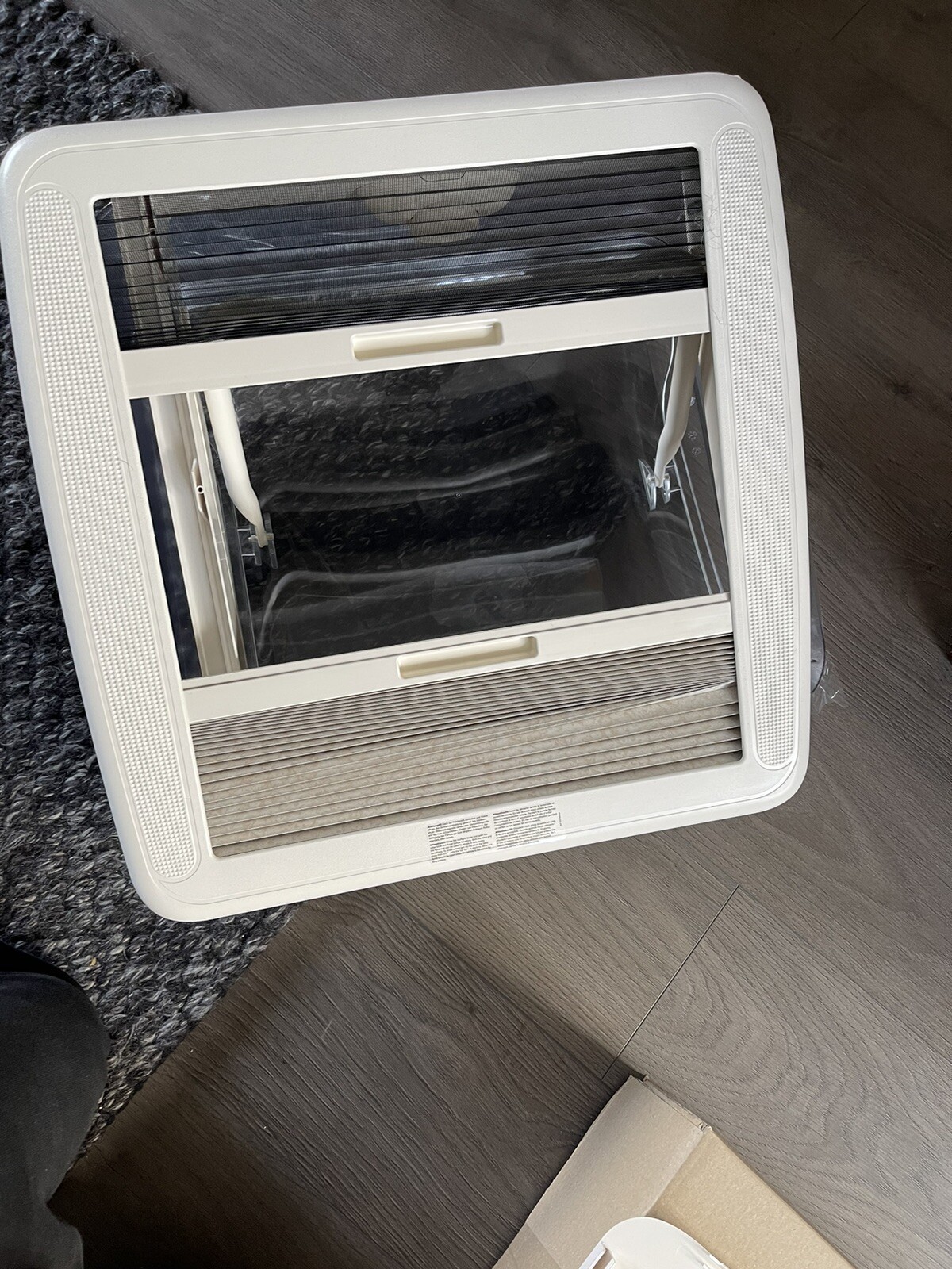 DOMETIC/SEITZ 400X400 MINI HEKI CARAVAN MOTORHOME ROOF LIGHT SKYLIGHT ...