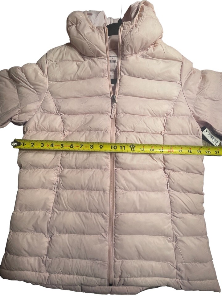 Amazon Essentials Womens Pink Lightweight Packable Puffer Jacket Size M ...